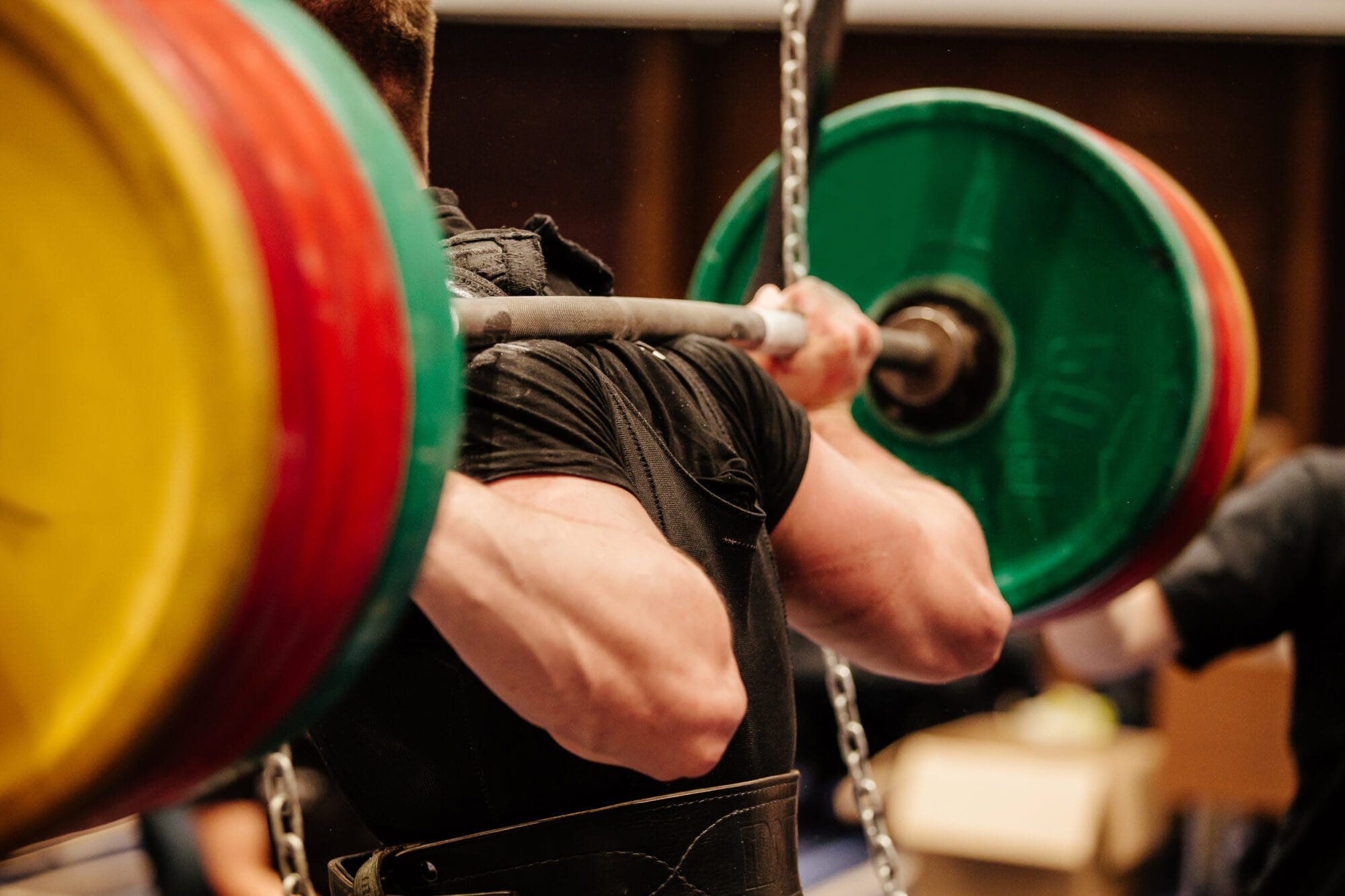 Why Can't I Lift Heavier Weights? Common Reasons & Solutions